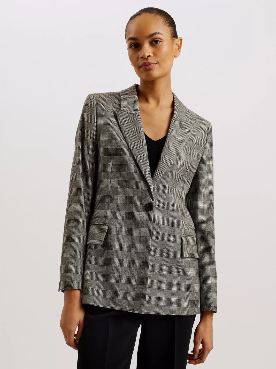 Jommia Relaxed Fit Blazer - Divine & Elegant